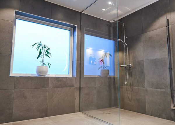 Badrum med klinker Ven Antracite | Bohman & son